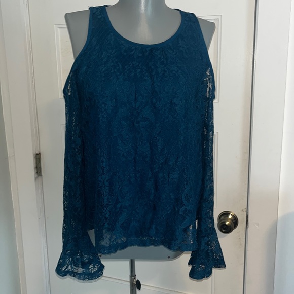 Hollister | Tops | Hollister Teal Color Flowy Cold Shoulder Long Sleeve ...